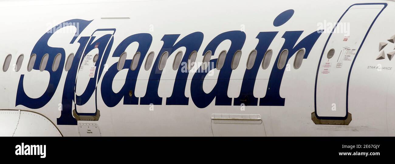 Airplanes logo hi-res stock photography and images - Alamy