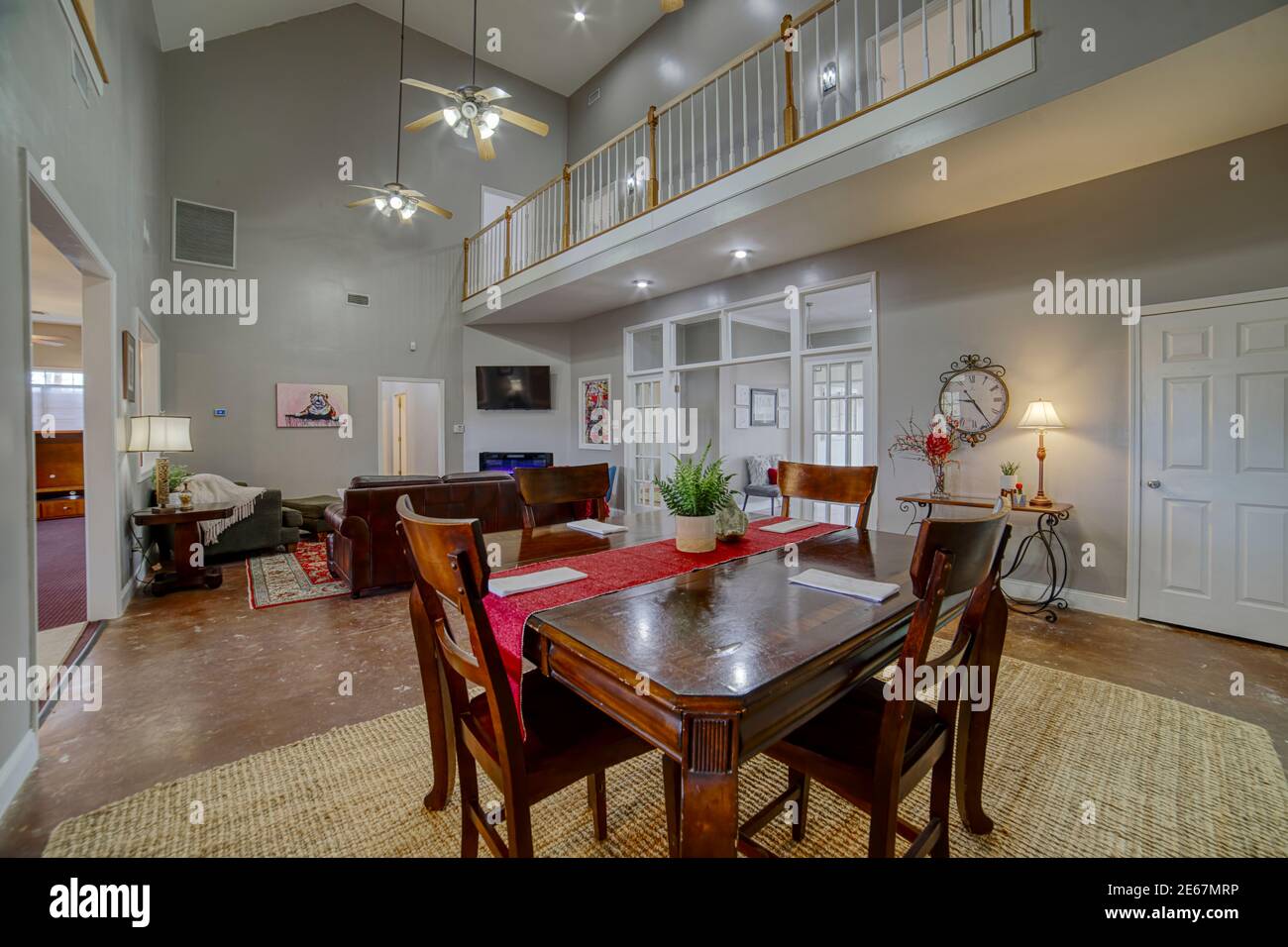 Clean and simple designs with just a splash of color to add contrast ...