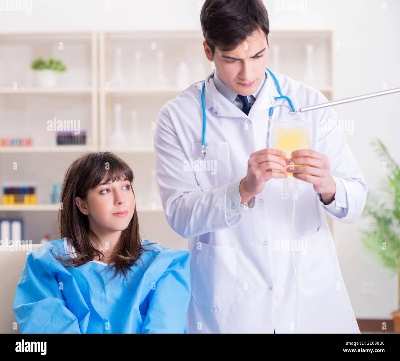 The doctor discussing blood transfusion with patient Stock Photo - Alamy