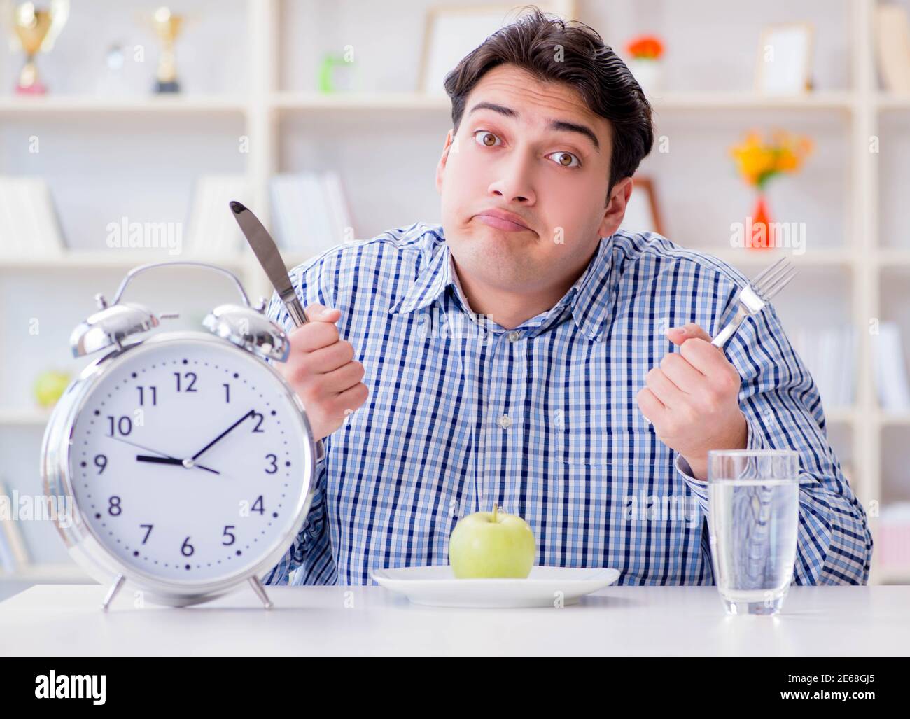 The concept of slow service in the restaurant Stock Photo - Alamy