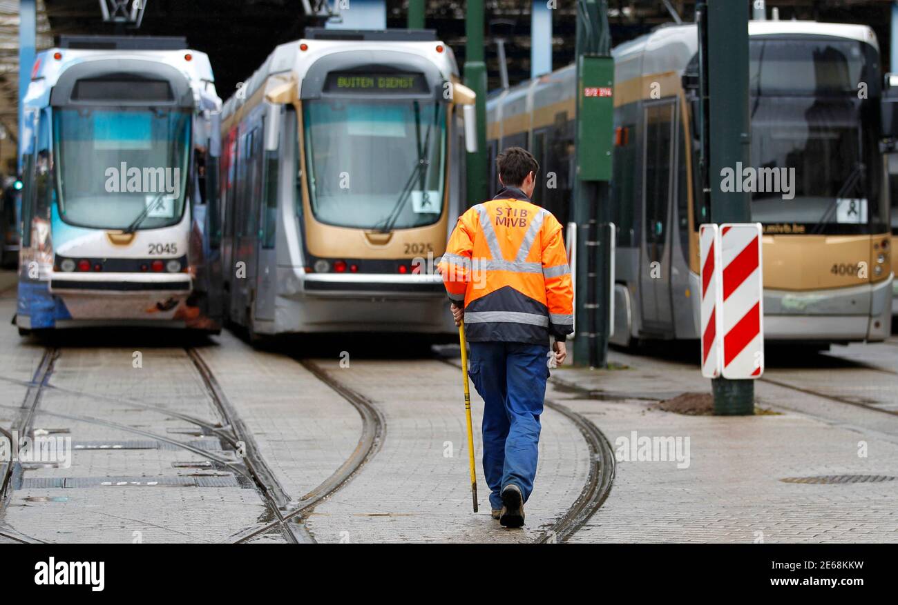 Worker public transport hi-res stock photography and images - Alamy