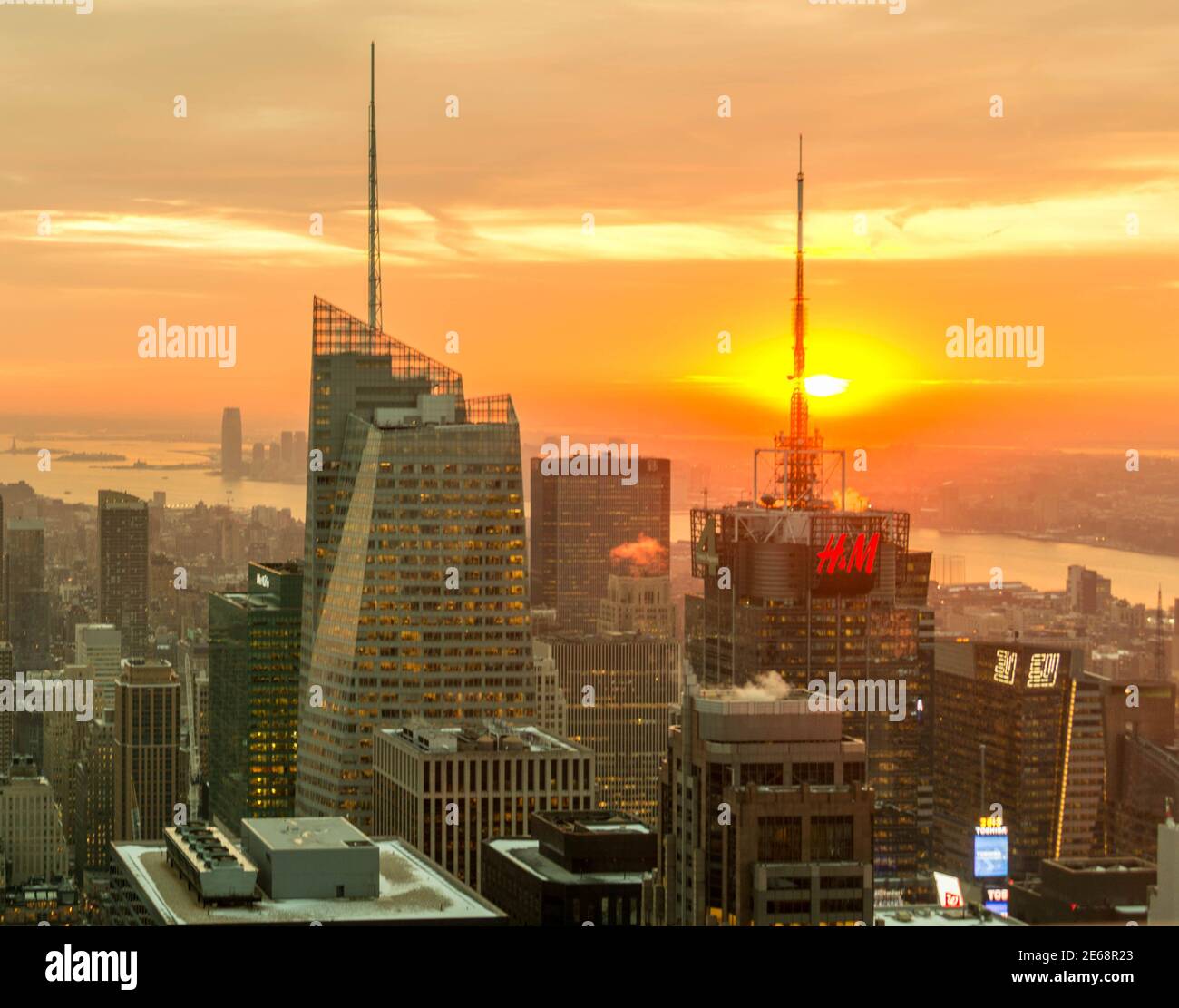 New York - DECEMBER 20, 2013: View of Lower Manhattan on December 20 in ...