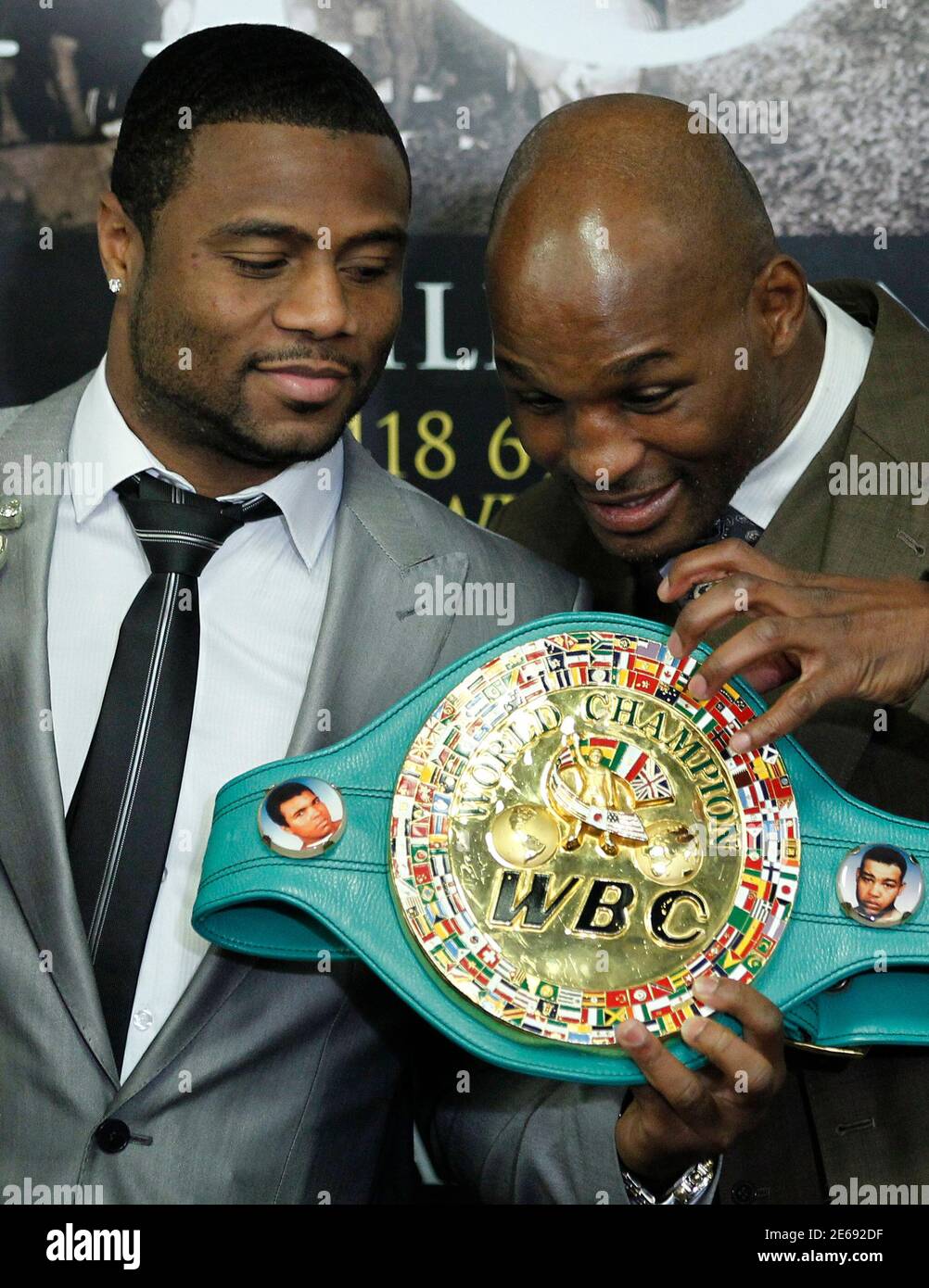 Wbc heavyweight champion boxing belt hi-res stock photography and ...