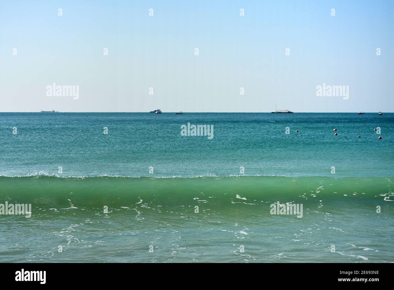 Green sea water hi-res stock photography and images - Alamy