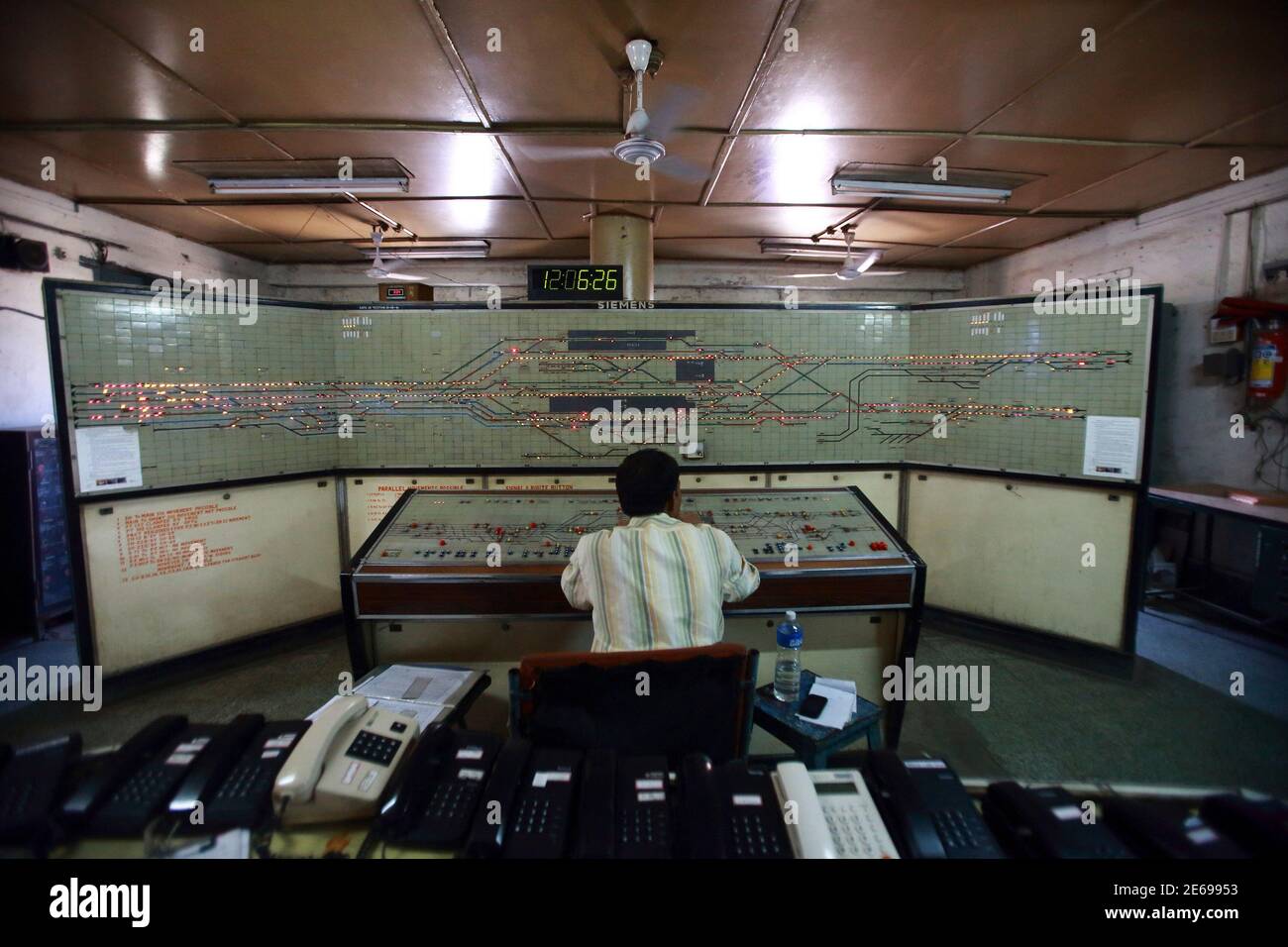 India railway employee hi-res stock photography and images - Alamy