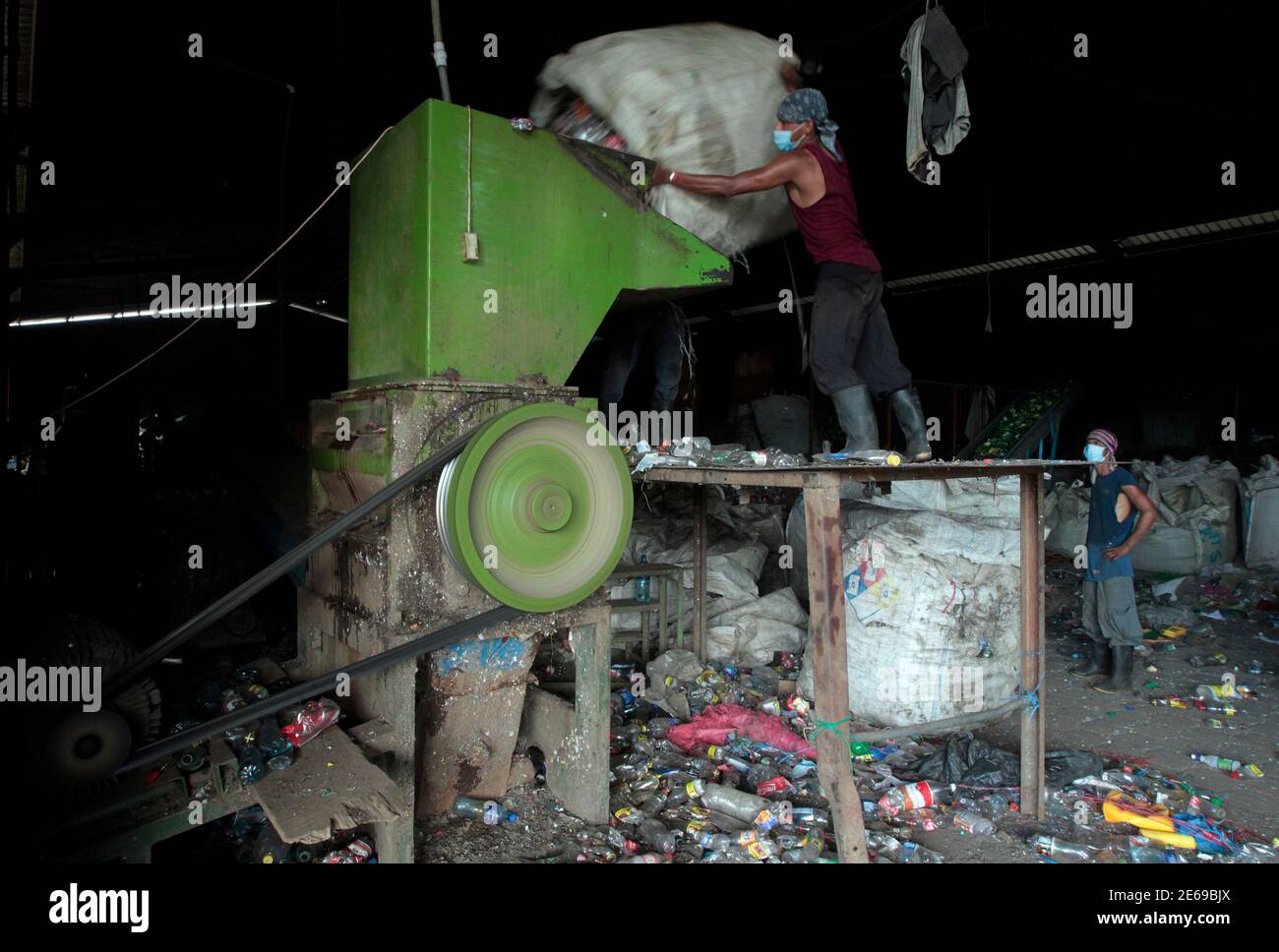 Plastic waste export hi-res stock photography and images - Alamy