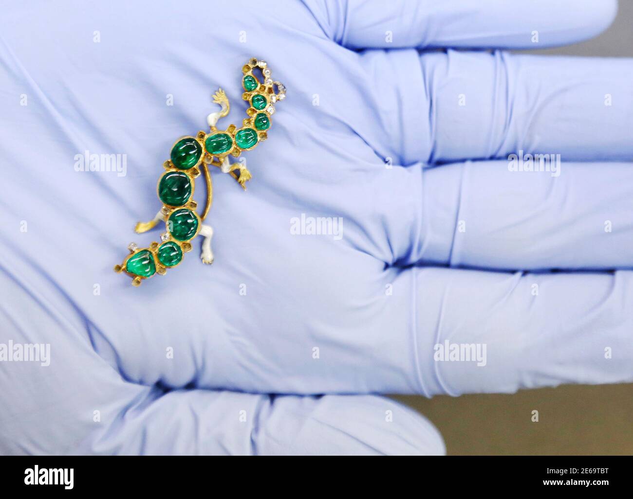 Worlds largest collection elizabethan early stuart jewellery hi-res ...