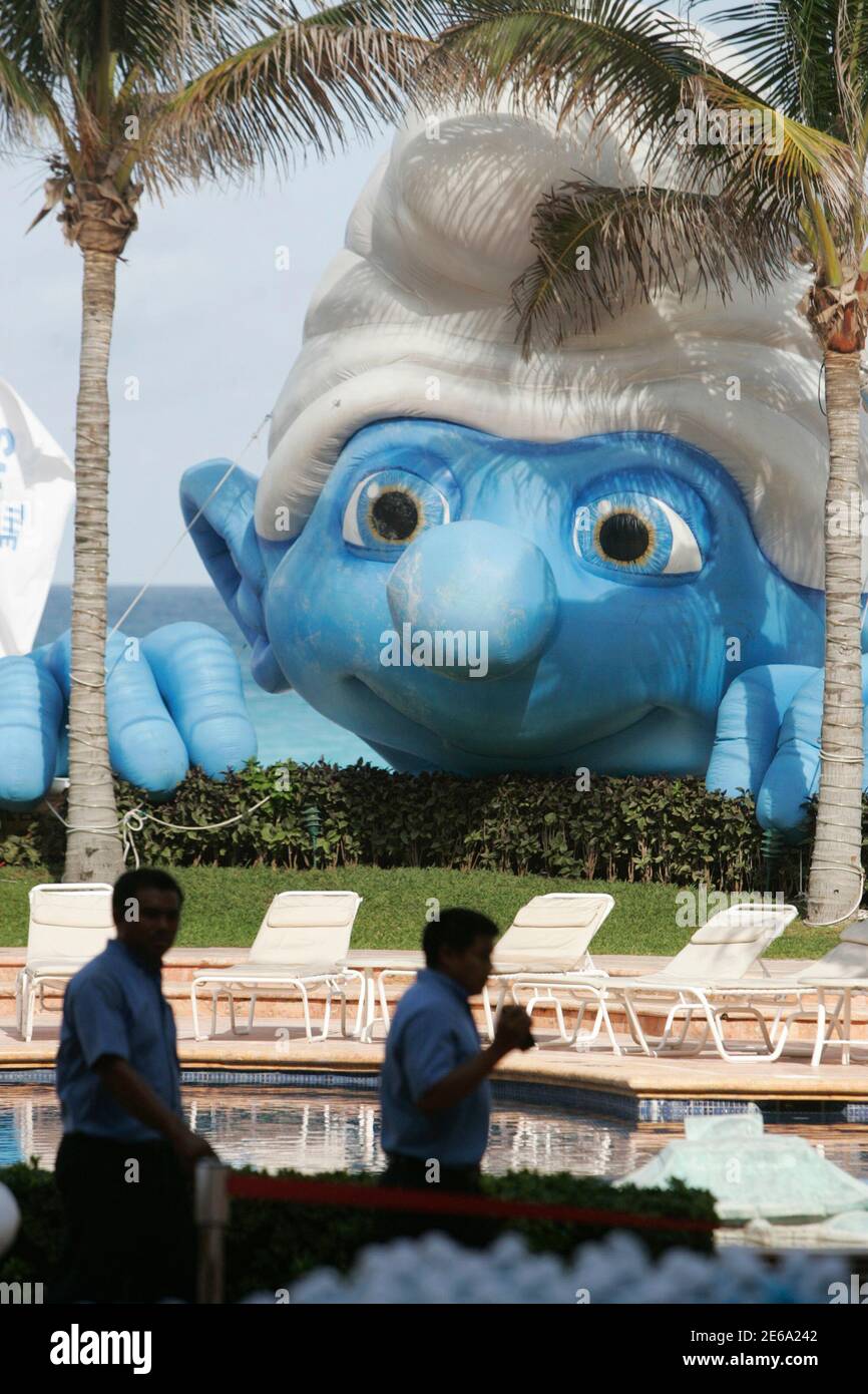 Inflatable smurf hi-res stock photography and images - Alamy