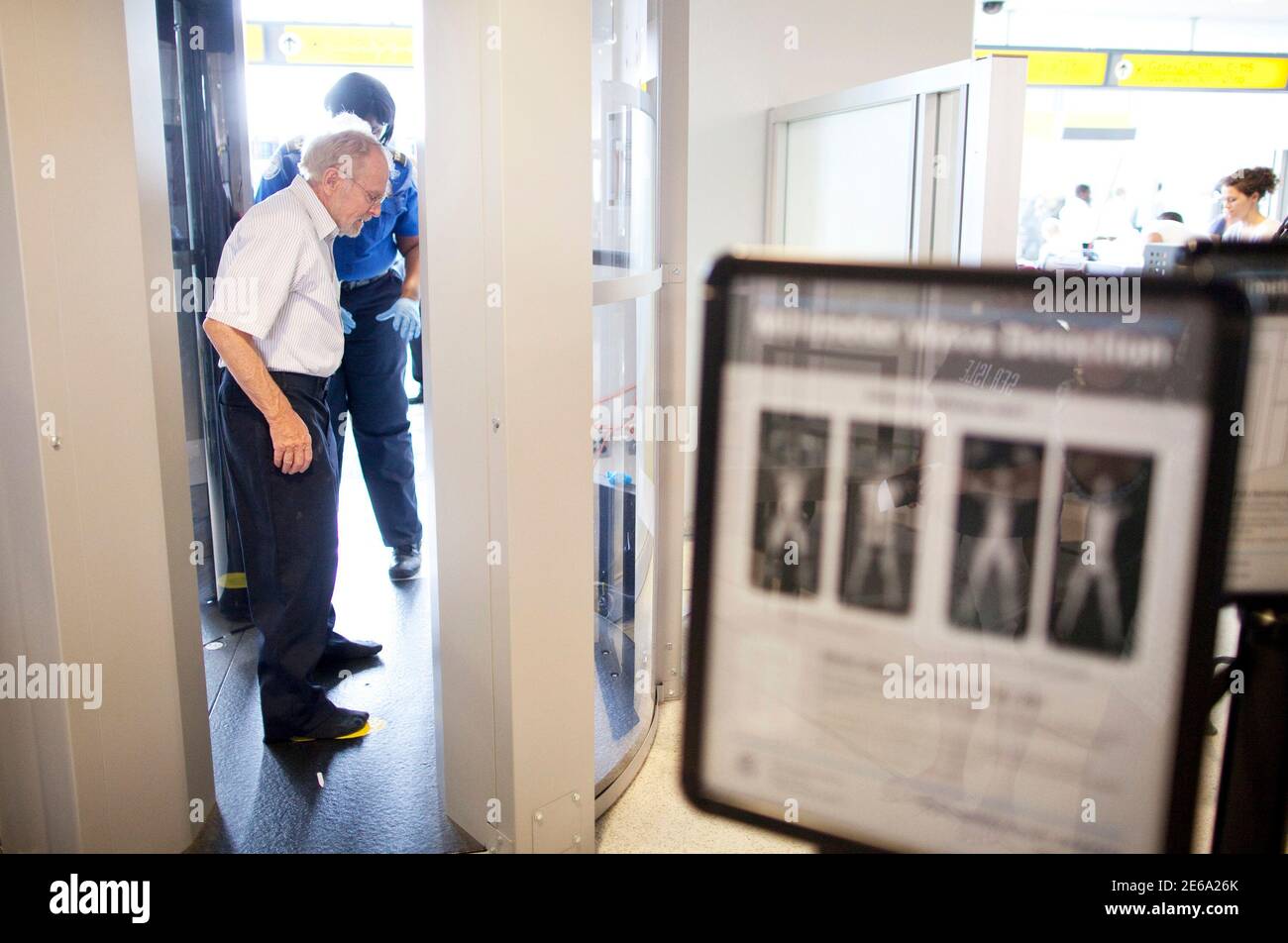 Full Body Scanner Airport High Resolution Stock Photography and Images ...