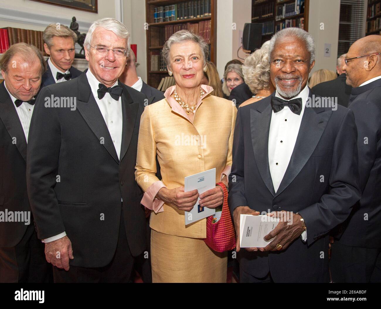 His wife nane annan hi-res stock photography and images - Alamy