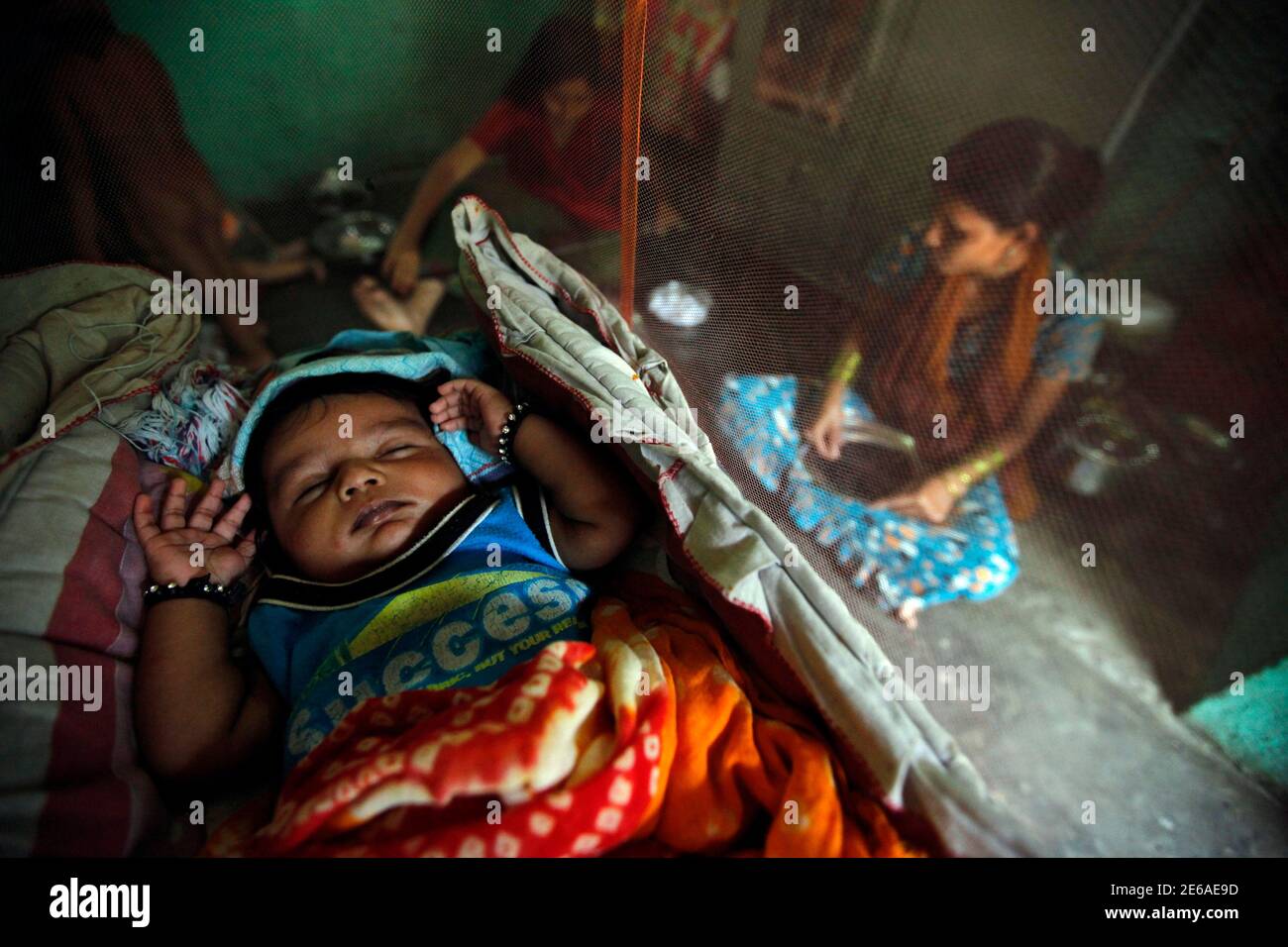 Inside a slum house india hi-res stock photography and images - Alamy
