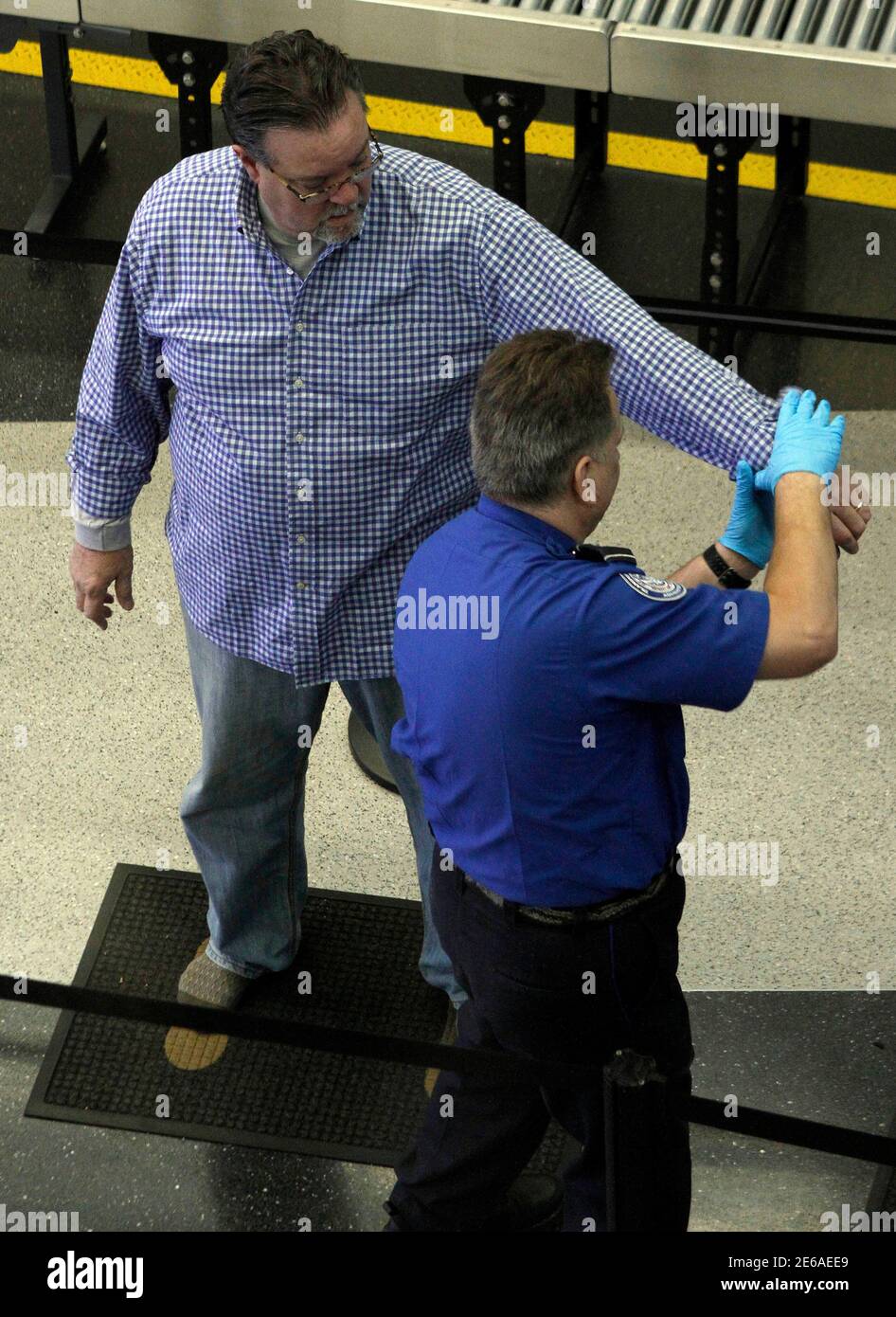 Full Body Scanner Airport High Resolution Stock Photography and Images ...