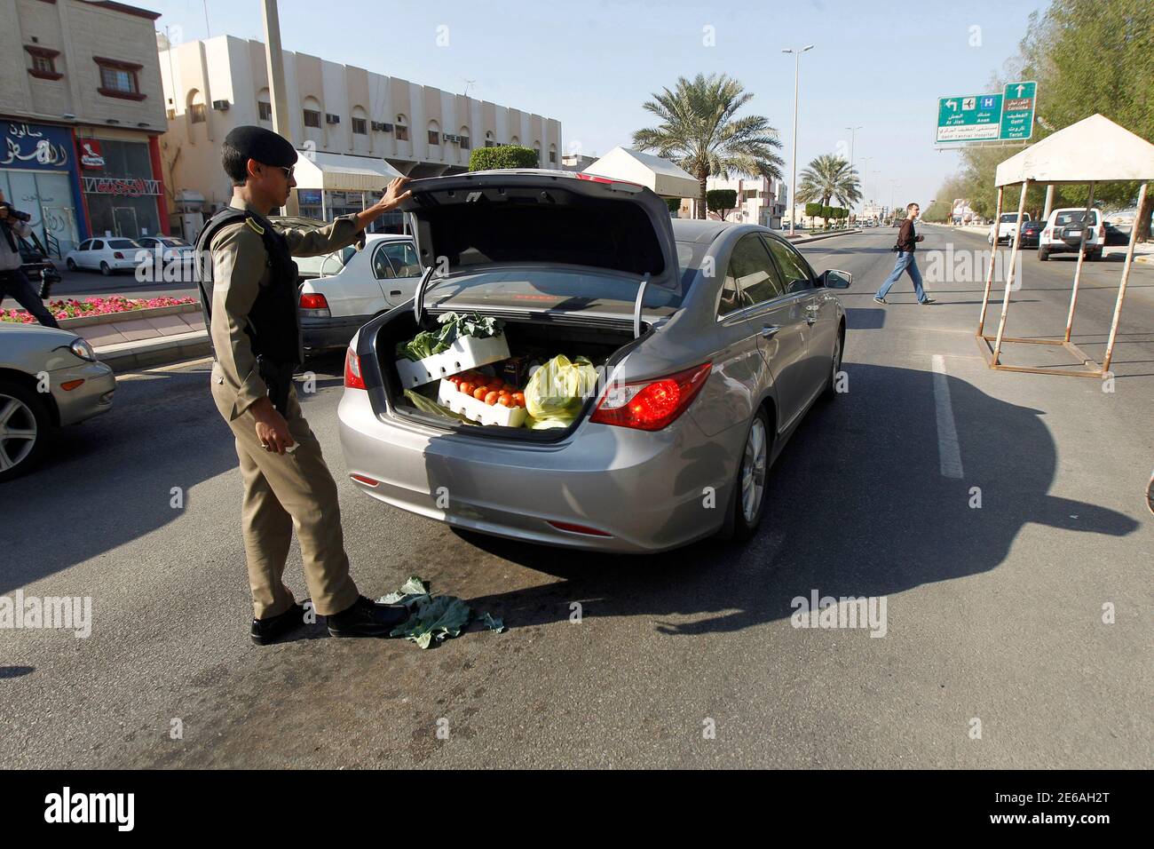 Saudi Police Car High Resolution Stock Photography and Images - Alamy