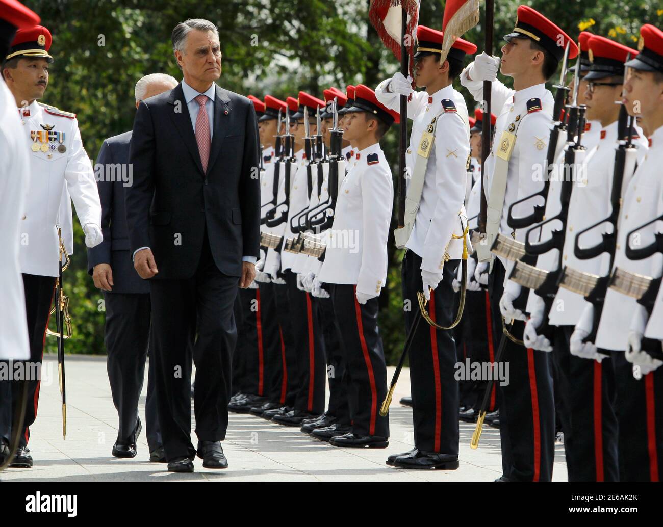The presidential palace in singapore hi-res stock photography and ...