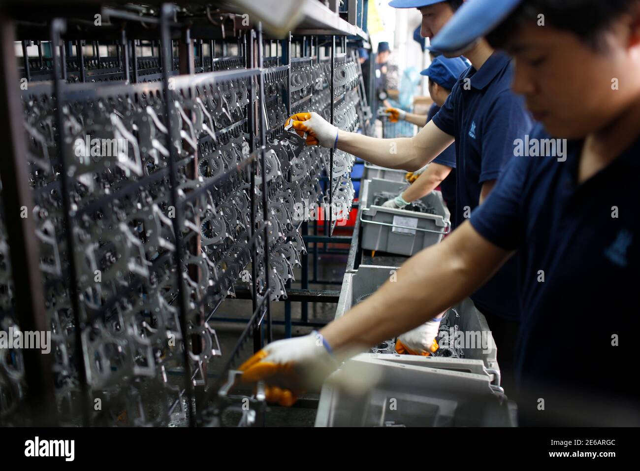 Japanese work factory hi-res stock photography and images - Alamy
