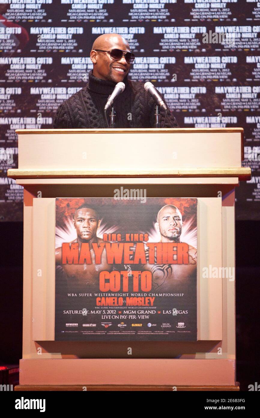 Puerto rican boxer hi-res stock photography and images - Alamy