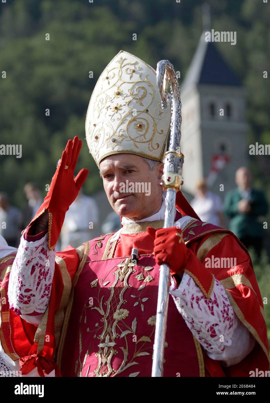 Bishop john denis hi-res stock photography and images - Alamy