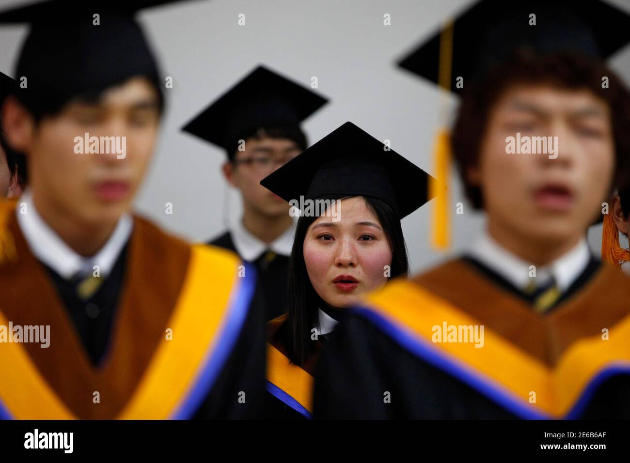 Korean graduation ceremony hi-res stock photography and images - Alamy
