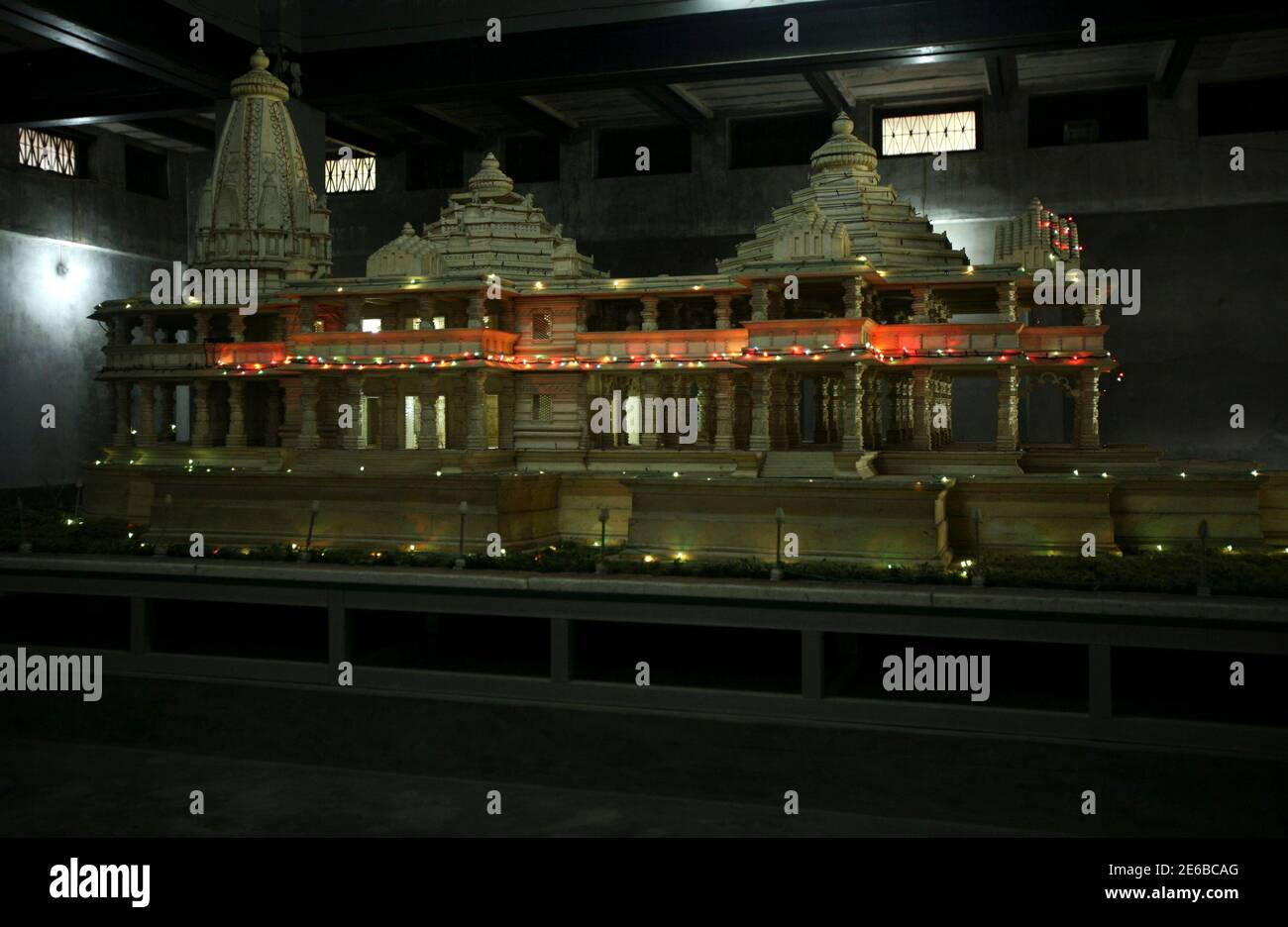 India (hindu muslim temple mosque) hi-res stock photography and images ...