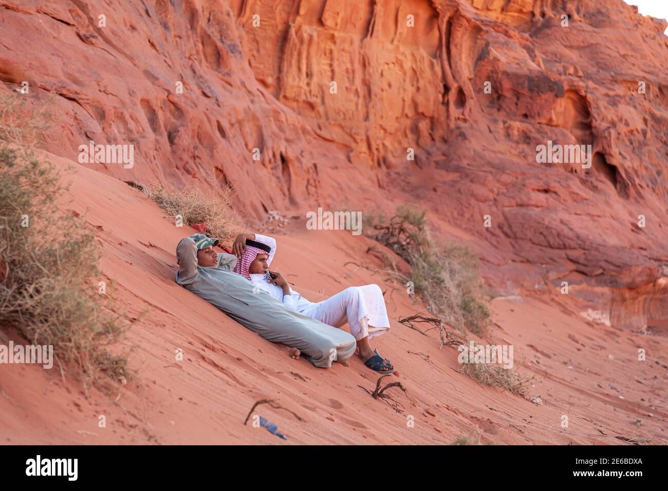 Arabic men hi-res stock photography and images - Alamy