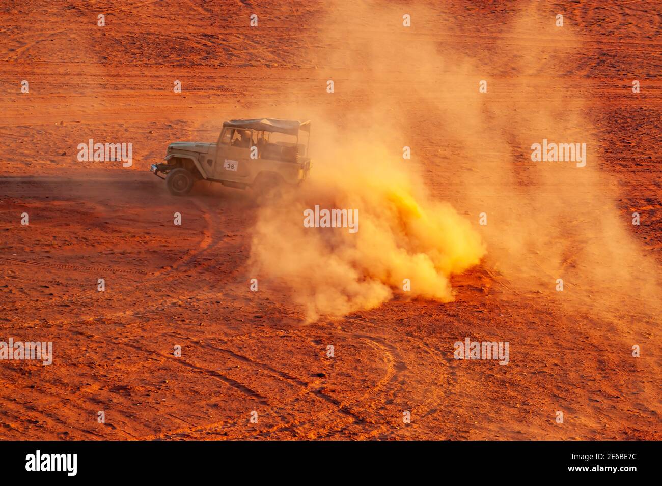 Pick up driving in desert hi-res stock photography and images - Alamy