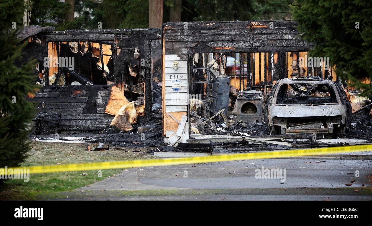 House destroyed gas explosion in hi-res stock photography and images ...