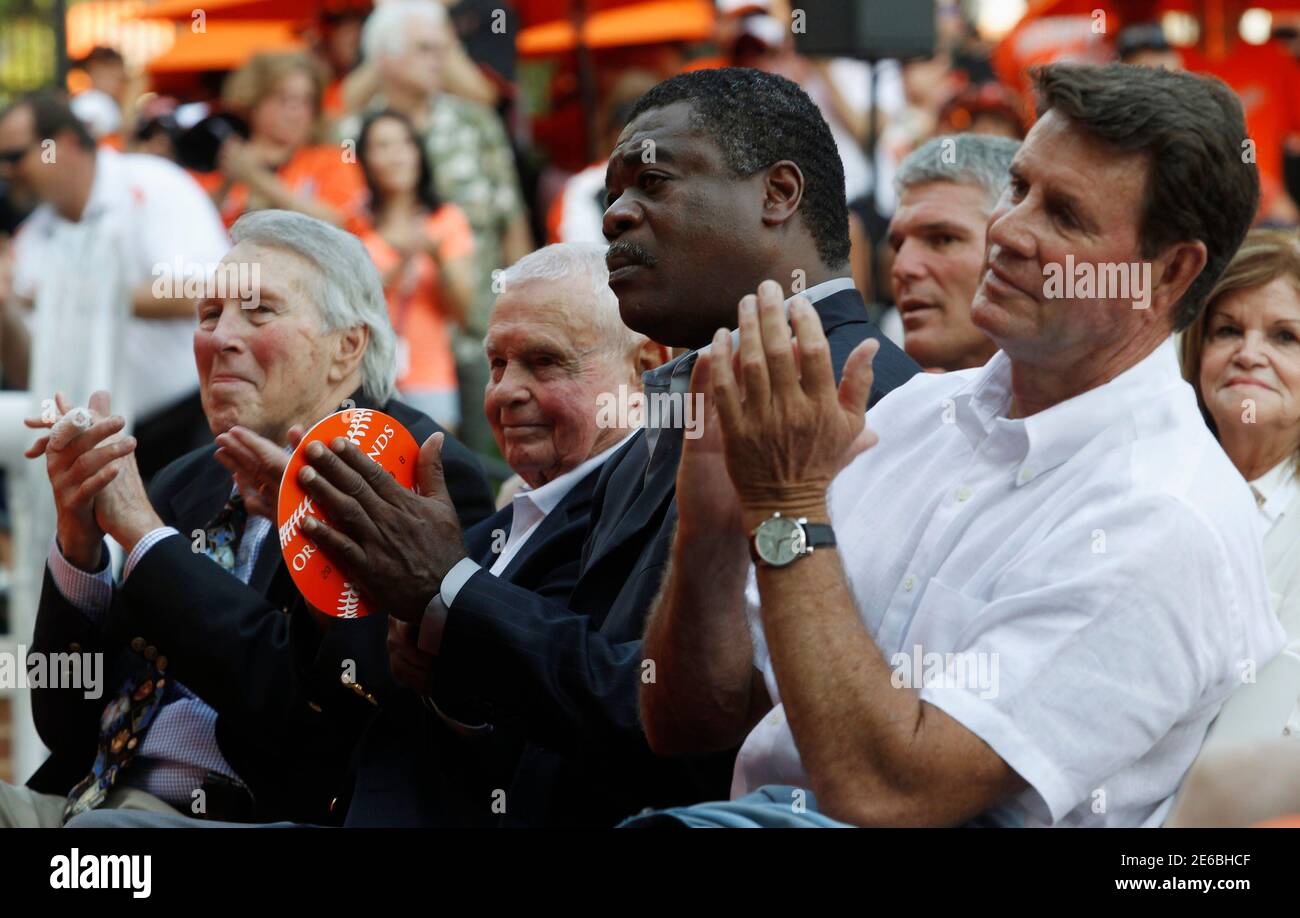 Photo of baltimore orioles cal ripken jr hi-res stock photography and ...
