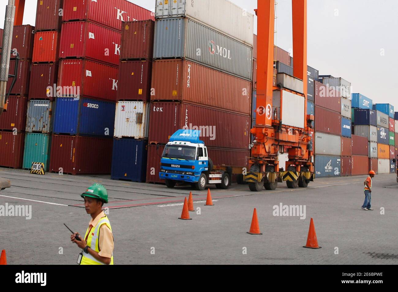 Congestion in manila hi-res stock photography and images - Alamy