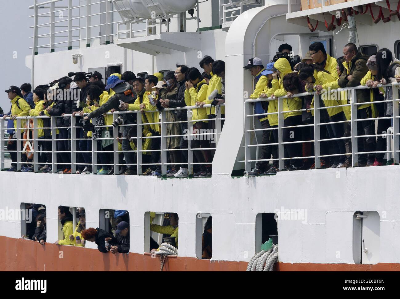 Victims of sewol ferry hi-res stock photography and images - Alamy