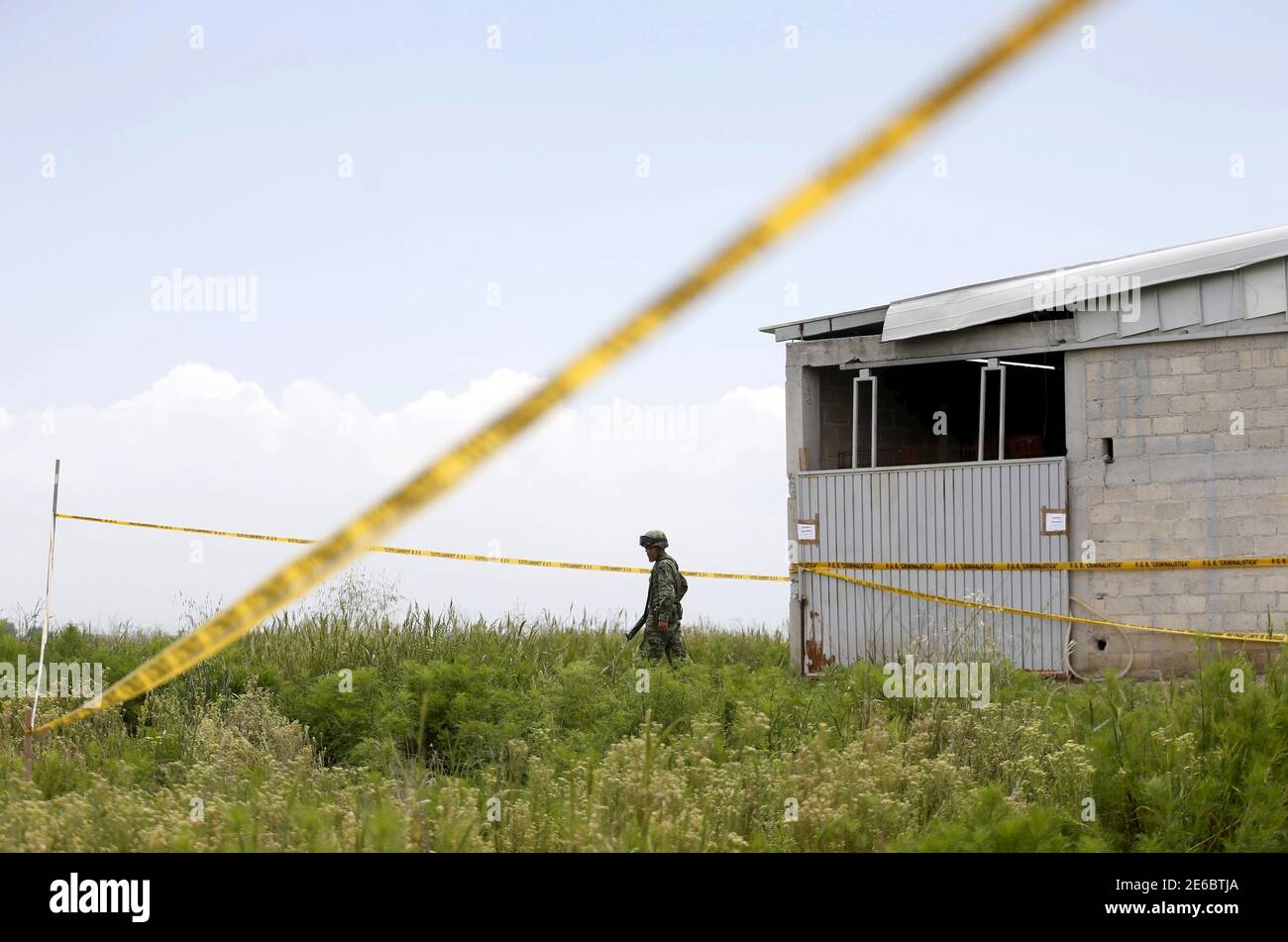 Maximum security prison from outside hi-res stock photography and ...