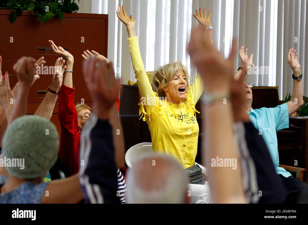 Laughter yoga group senior hi-res stock photography and images - Alamy