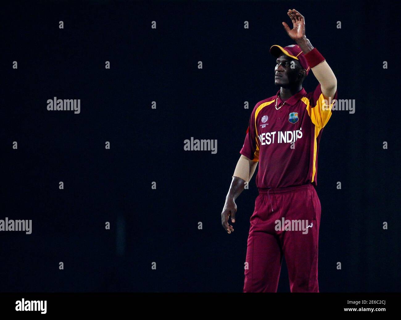 Darren sammy with cup hi-res stock photography and images - Alamy