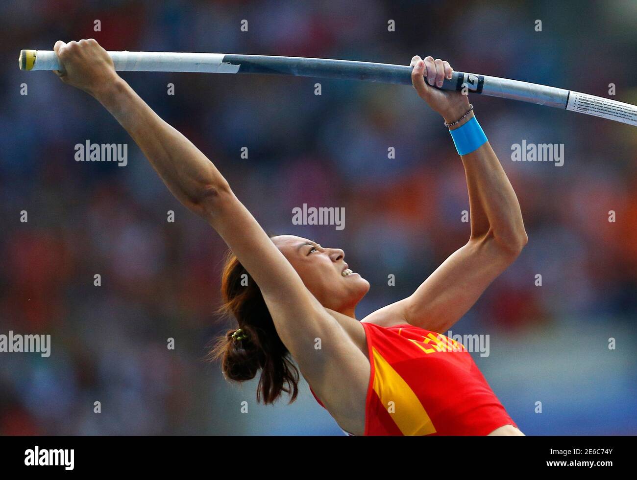 Ling li pole vault hi-res stock photography and images - Alamy