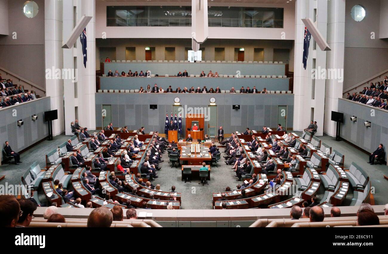 Australian parliament in session hi-res stock photography and images ...