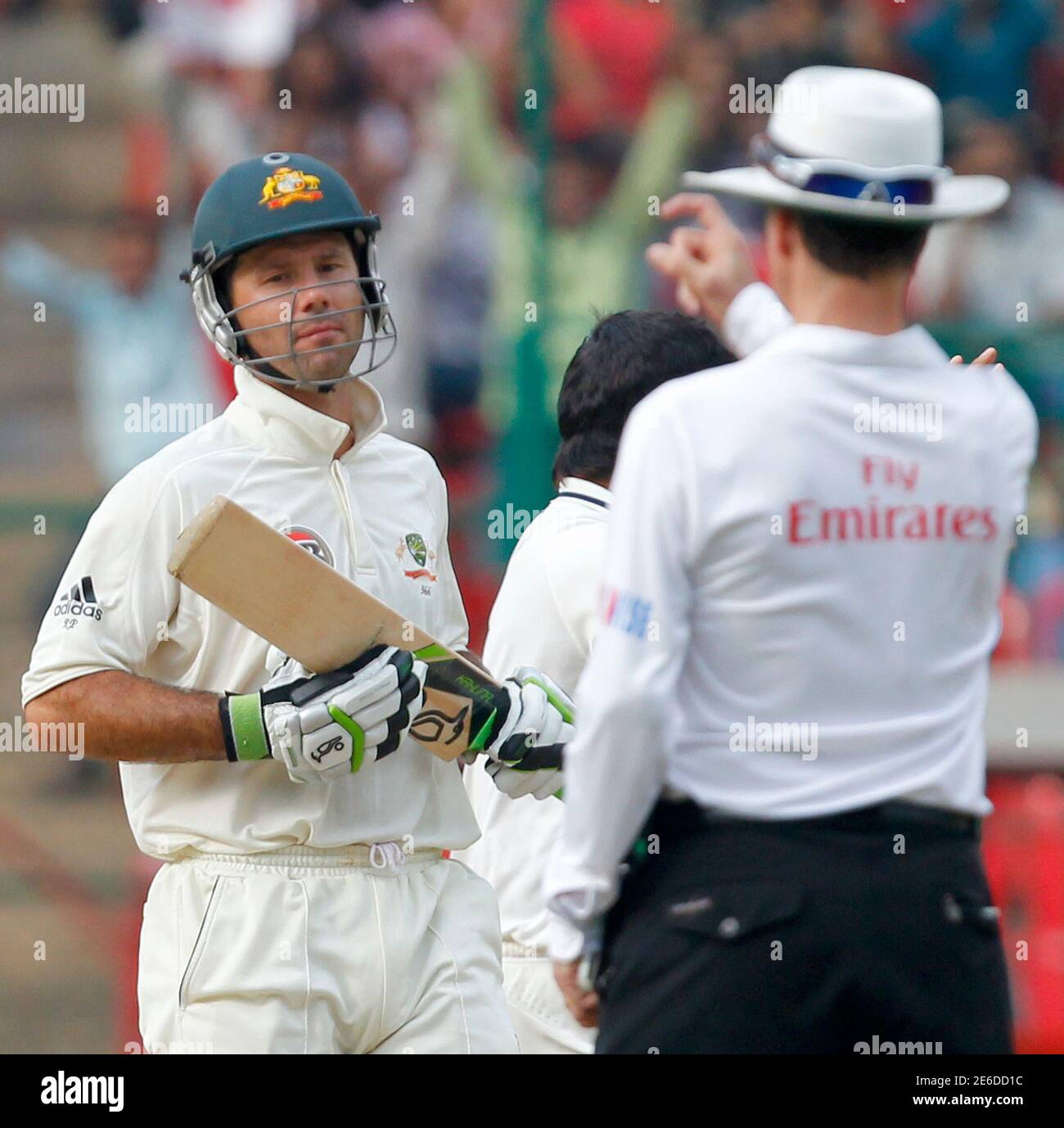 Umpire billy bowden hi-res stock photography and images - Alamy