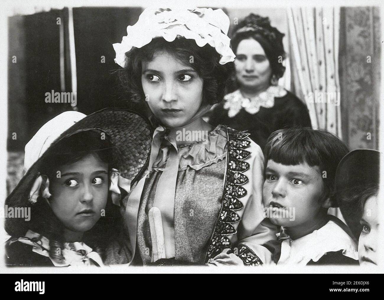 Lost silent film hi-res stock photography and images - Alamy