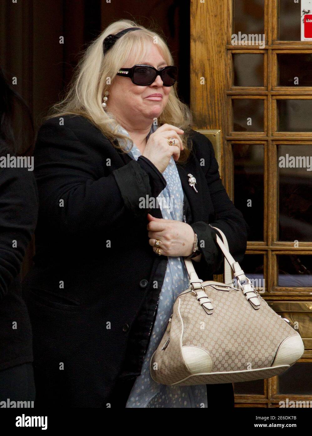 Dwina gibb robin gibb hi-res stock photography and images - Alamy