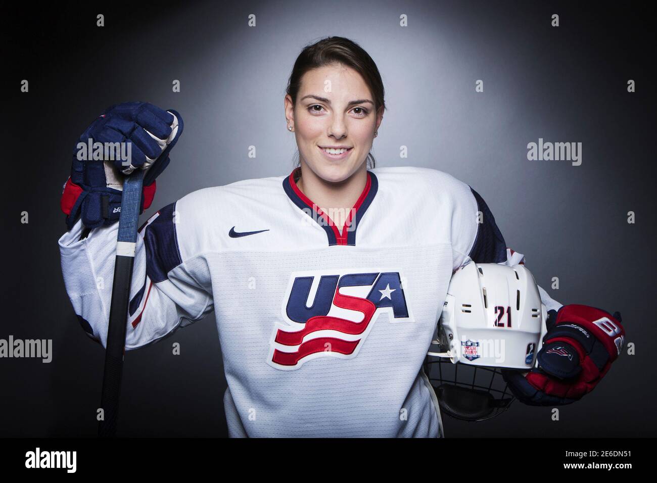 Olympic hockey player hilary knight hi-res stock photography and images ...