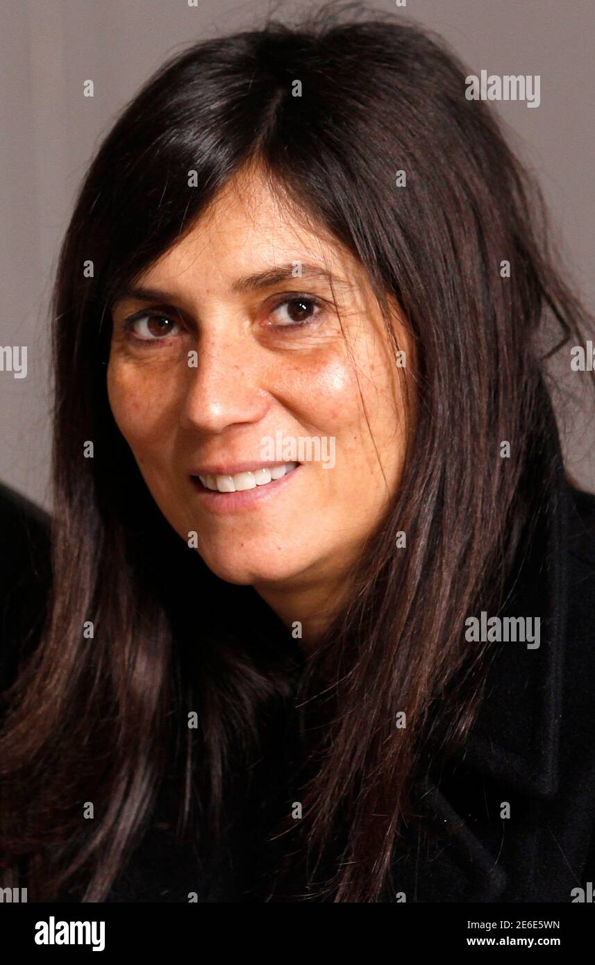 Emmanuelle alt vogue paris fashion hi-res stock photography and images ...