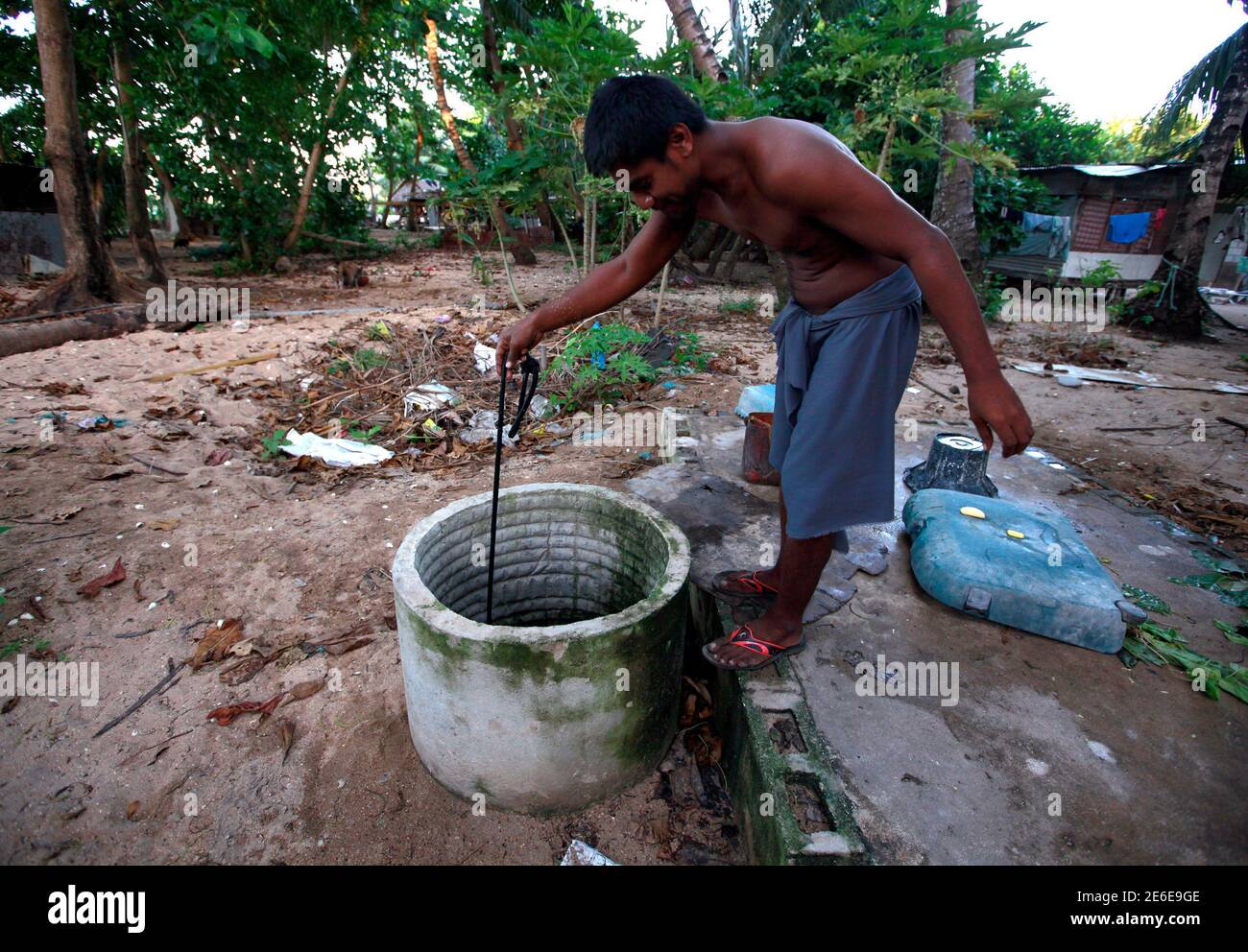 Rising sea levels kiribati hi-res stock photography and images - Alamy