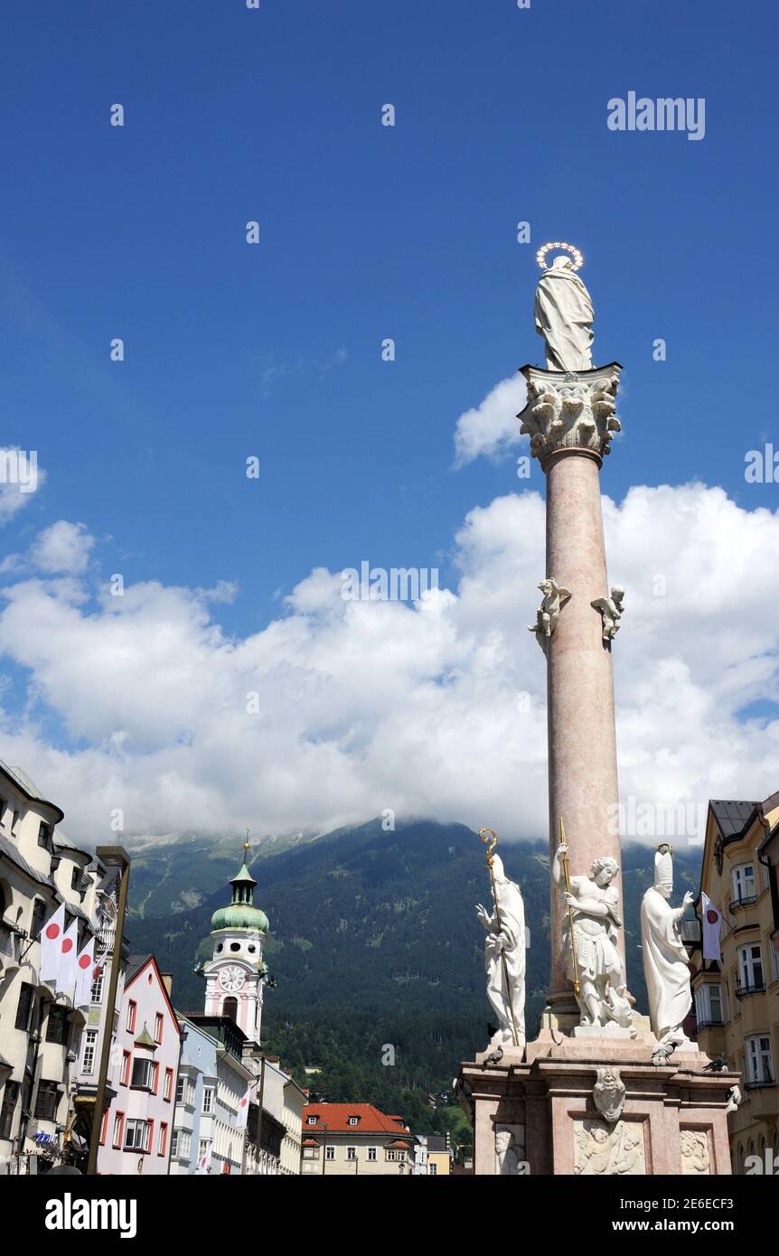 Religious column innsbruck hi-res stock photography and images - Alamy