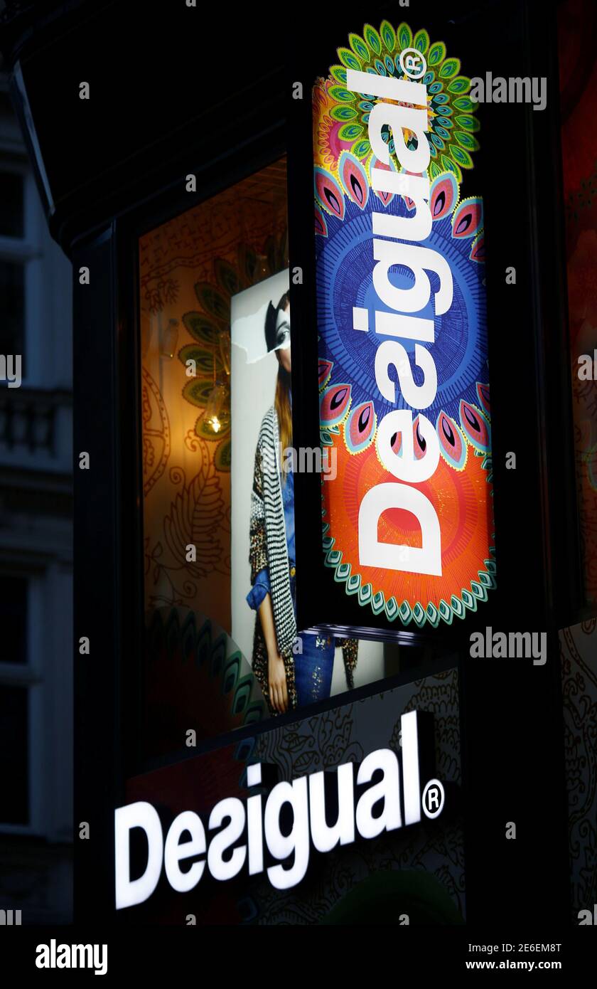 Desigual Logo In High Resolution Stock Photography and Images - Alamy