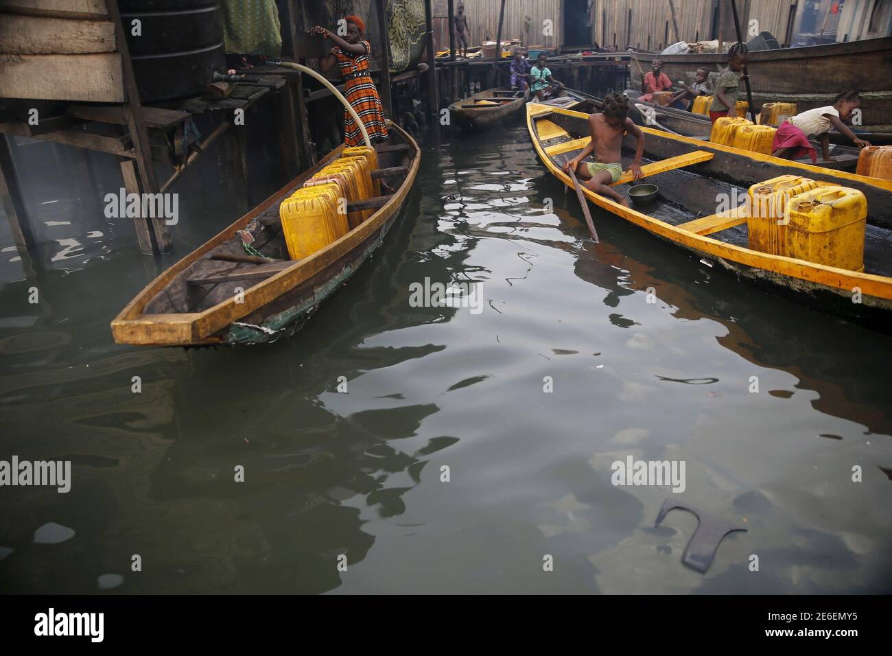 Dirty canoes hi-res stock photography and images - Alamy