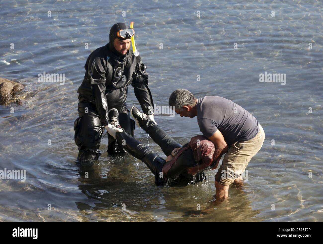 Drowned corpse hi-res stock photography and images - Alamy