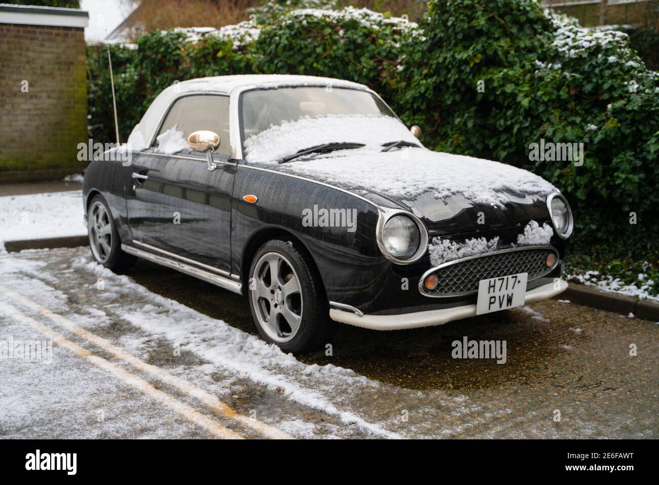 Figaro car hi-res stock photography and images - Alamy