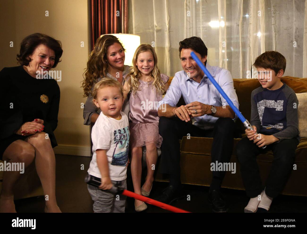 Margaret trudeau and justin trudeau hi-res stock photography and images ...