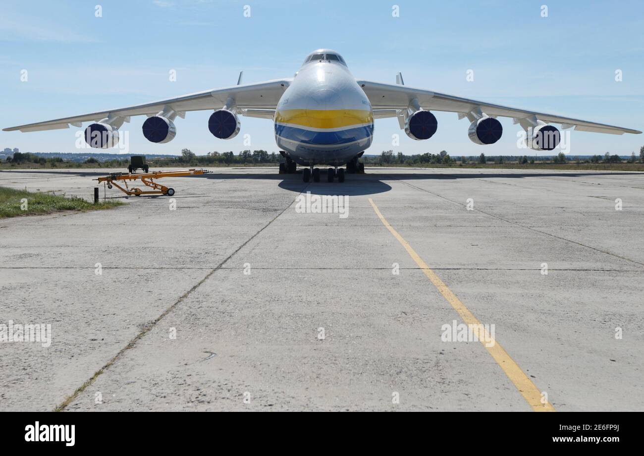 Antonov An 225 Mriya High Resolution Stock Photography and Images - Alamy
