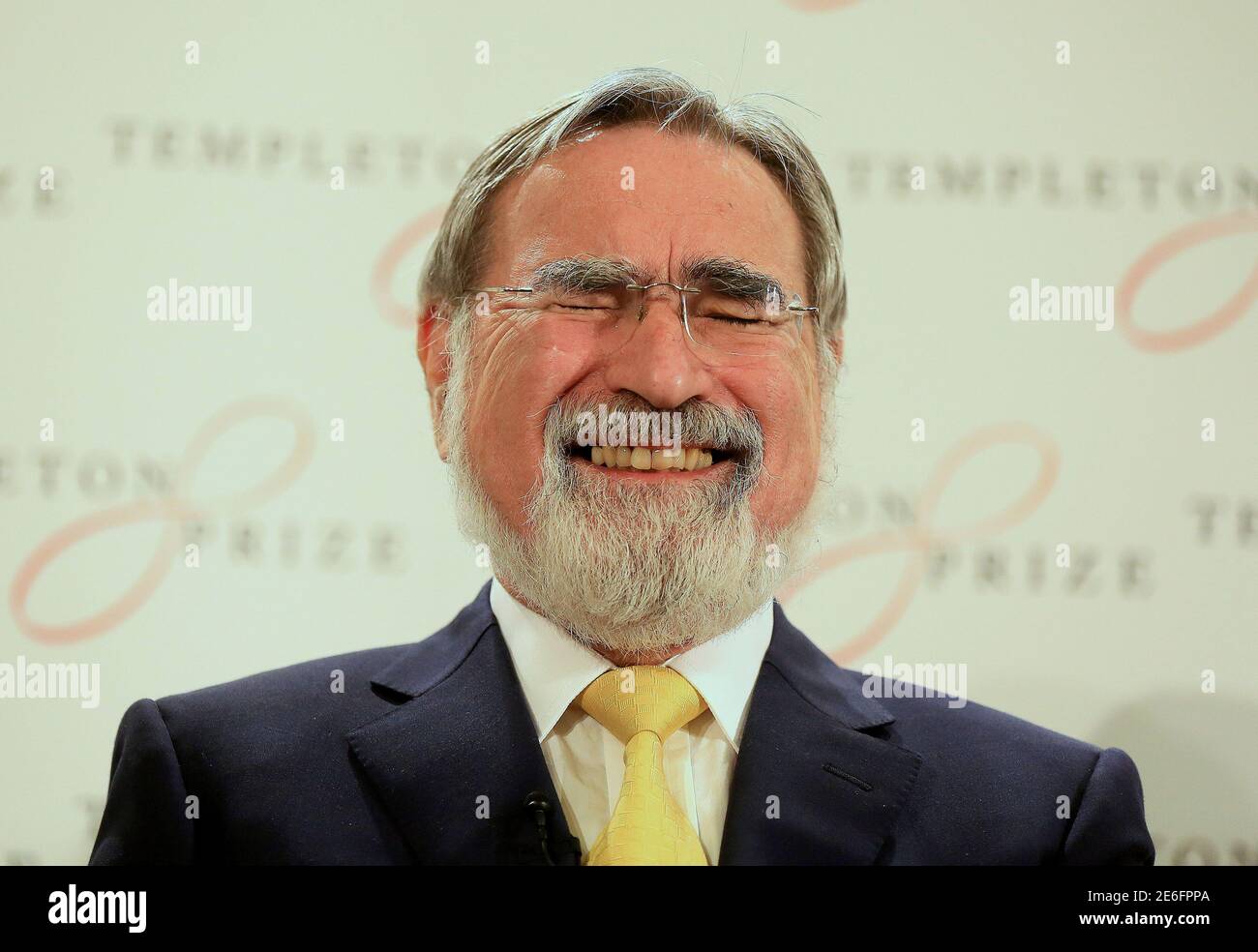 Jonathan sacks chief rabbi hi-res stock photography and images - Alamy