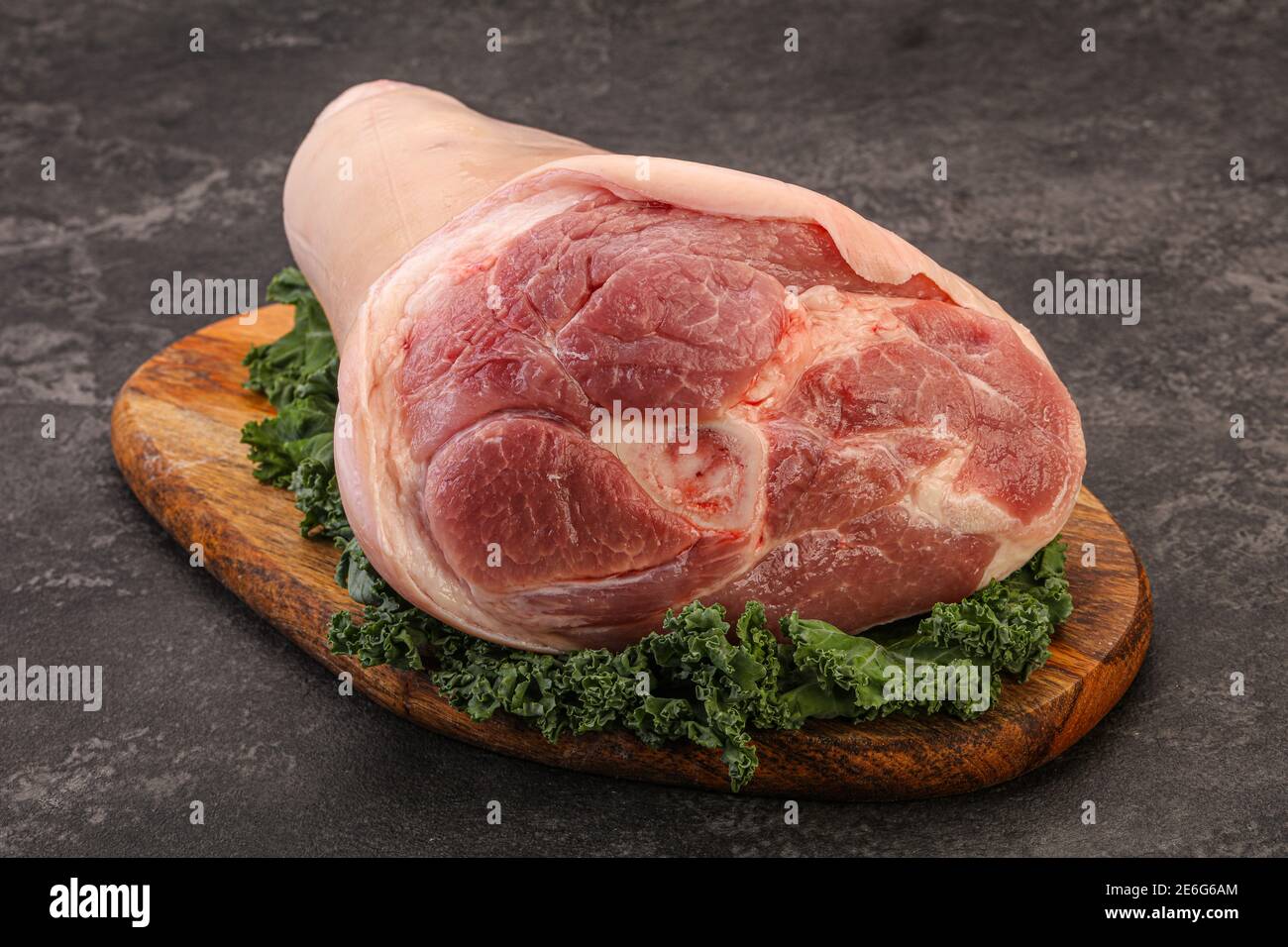 Raw big pork knuckle for cooking Stock Photo - Alamy