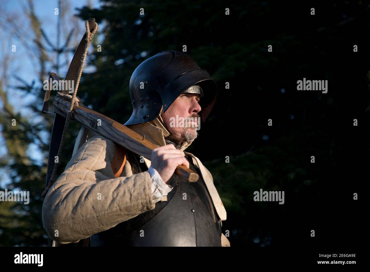 15th Century Crossbowman or Arbalestier wearing typical body armour ...